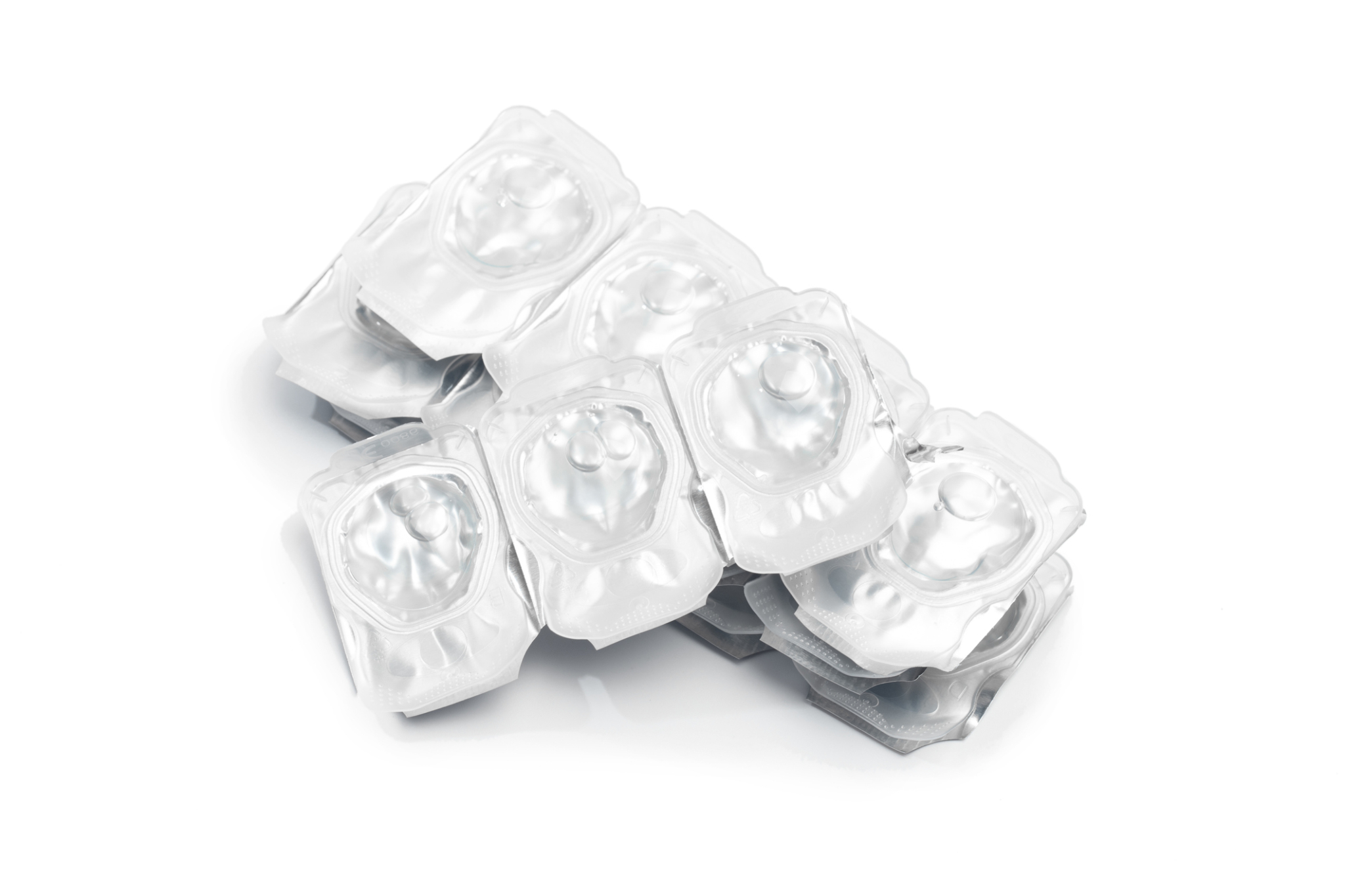 Daily vs. Monthly Contacts: Pros, Cons, and How to Choose