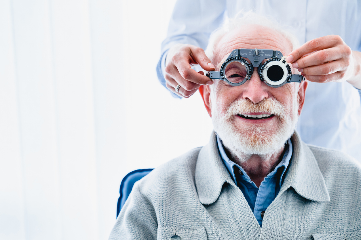 Contact Lenses After Cataract Surgery: What to Know